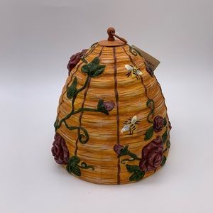Kathy Hatch | Accents | Kathy Hatch Collection Ceramic Beehive Birds ...